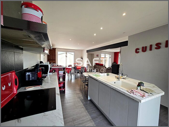 Maison 5 pièces à Niort, Sainte-Pezenne, à vendre