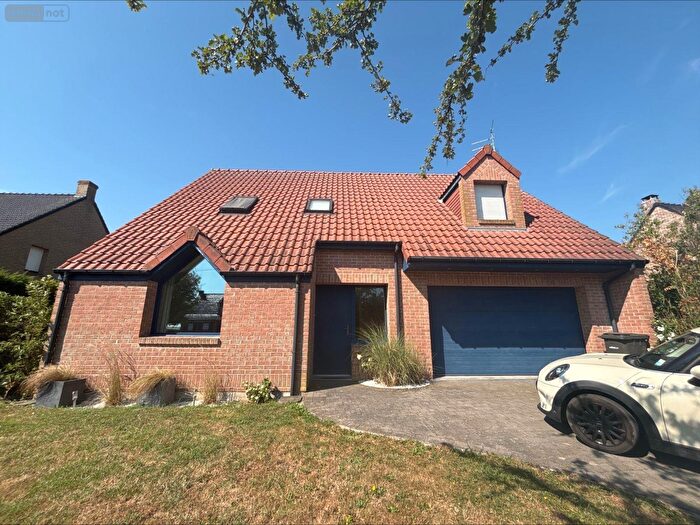 Estaires : Maison 5 pièces à vendre