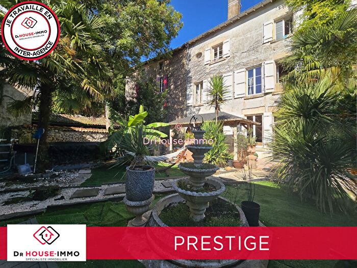 Maison à vendre - La Mothe-Saint-Héray - 13 pièces - 8 chambres