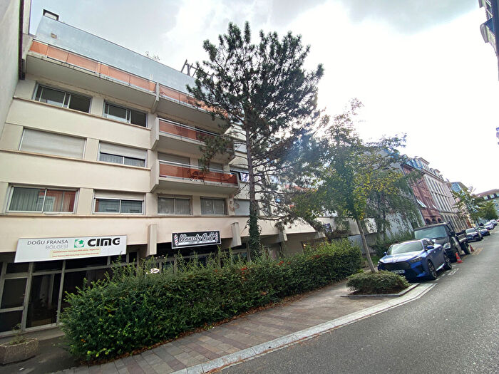 Appartement à vendre - Mulhouse, Centre historique - 2 pièces - 1 chambre