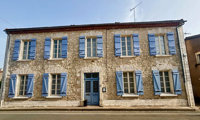 Maison à vendre - Valence-sur-Baïse - 11 pièces - 5 chambres
