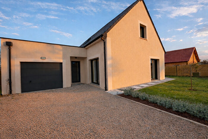 Maison à vendre - Saint-Ay - 6 pièces - 4 chambres