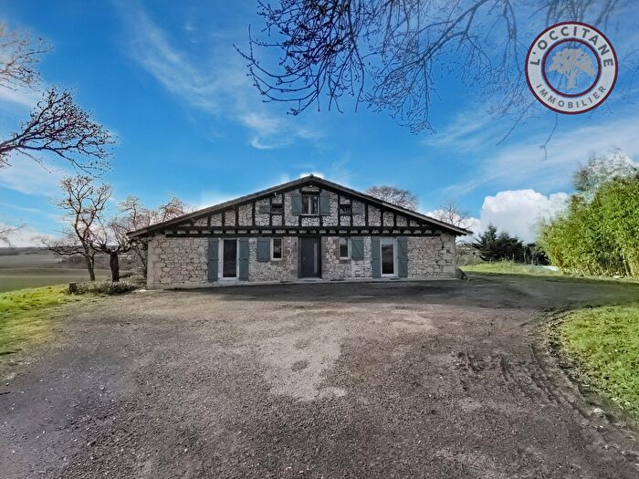 Maison à louer - Touget - 7 pièces - 6 chambres