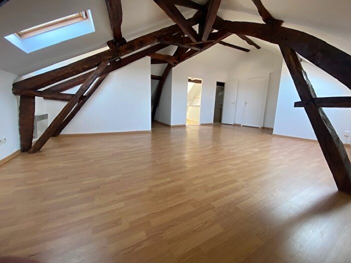 Appartement à louer - Limay, Centre-ville - 3 pièces - 2 chambres