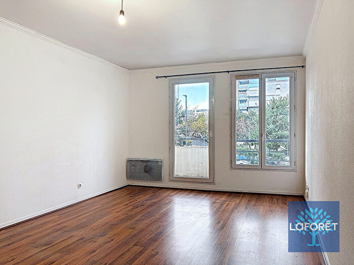 Appartement à louer - Cergy, Les Hauts-de-Cergy - 2 pièces - 1 chambre