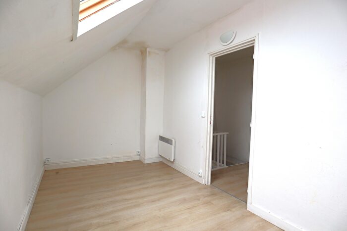 Maison 3 pièces à Saint-Léger-lès-Domart, à vendre