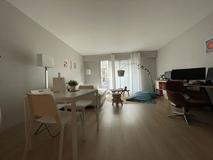 Appartement à vendre - Lille, Centre-ville, Euralille - 2 pièces - 1 chambre