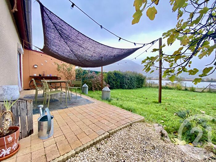 Maison à louer - Murs-et-Gélignieux - 4 pièces - 3 chambres