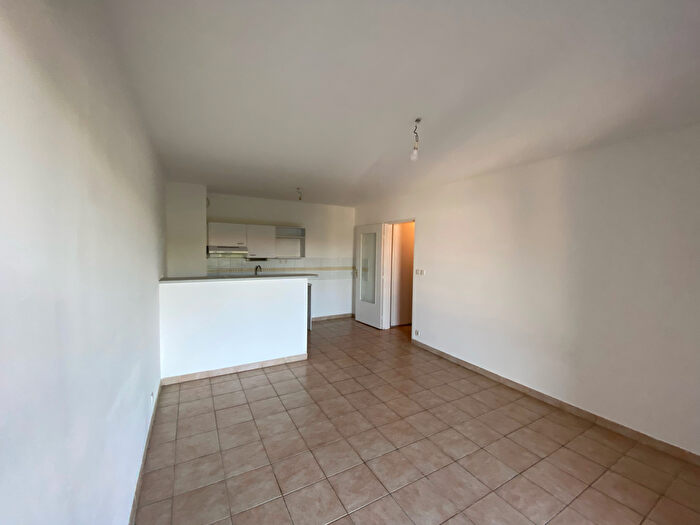 Appartement à louer - Aix-en-Provence, Centre-ville - 3 pièces - 2 chambres