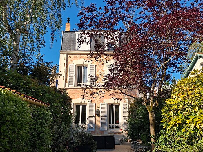 Maison 6 pièces à Chatou, Est, à vendre