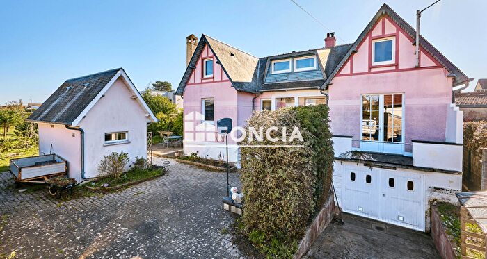 Maison à vendre - Luc-sur-Mer - 5 pièces - 3 chambres