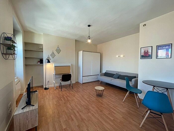 Appartement à louer - Badouillère-Saint Roch-Valbenoîte, Saint-Étienne - 1 pièce