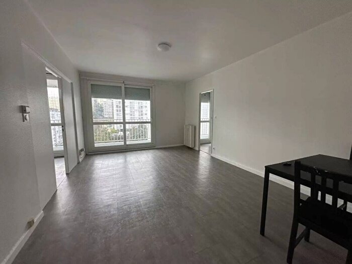 Appartement 5 pièces à louer à Champ Perdrix, Dijon