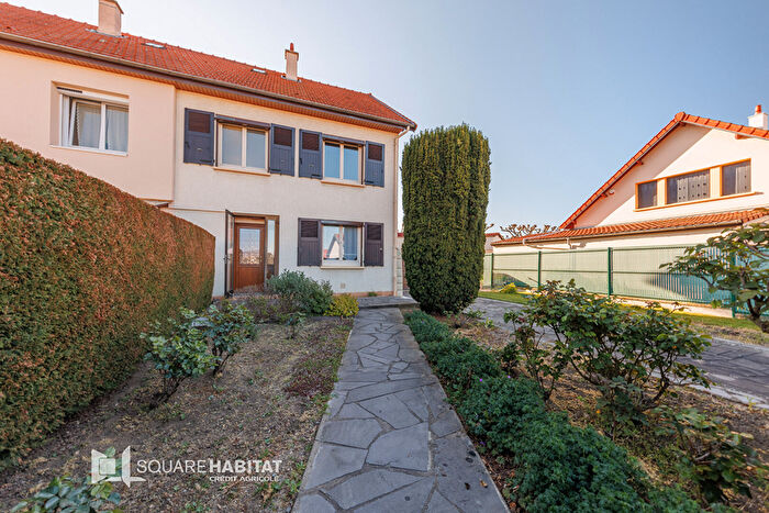 Maison à vendre - Cournon-dAuvergne, Vergers, Pointilloux - 5 pièces - 4 chambres
