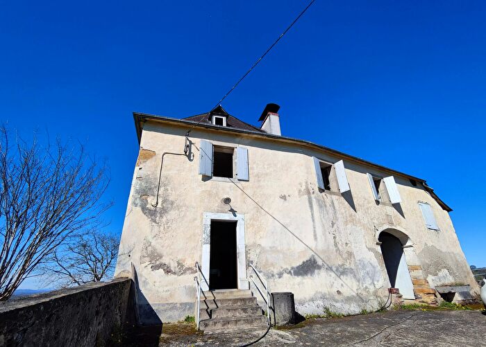 Maison à vendre - Lucq-de-Béarn - 7 pièces - 5 chambres