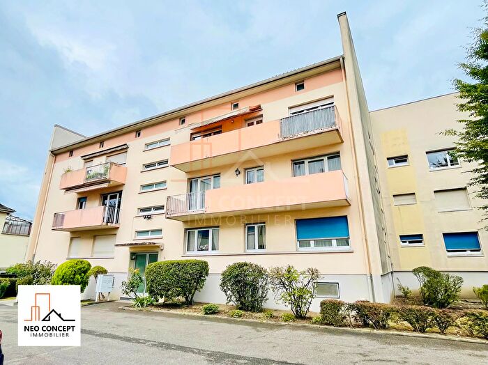 Appartement à vendre - Schiltigheim, Vieux Schilick, Centre-ville, Nouvelle Cité - 4 pièces - 3 chambres