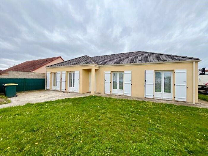 Maison à louer - Turly, Bourges - 4 pièces - 3 chambres