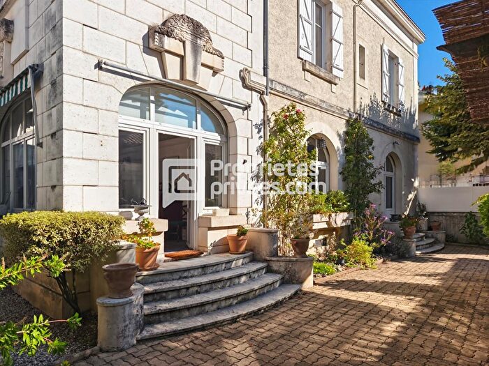 Maison à vendre - Périgueux, Centre-ville, La Gare, Saint-Martin - 8 pièces - 5 chambres