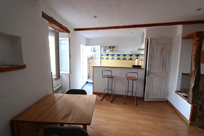 Appartement à louer - Berre-les-Alpes - 2 pièces - 1 chambre