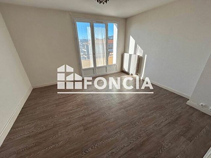 Appartement à louer - Chamberlière-Le Polygone, Valence - 3 pièces - 2 chambres