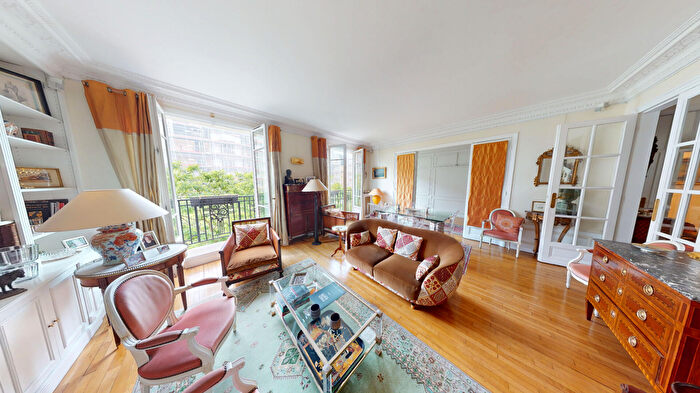 Appartement à vendre - Paris e , Porte de Saint-Cloud, Auteuil-Sud - 5 pièces - 3 chambres