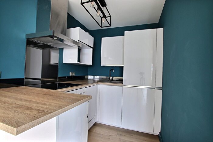 Appartement à louer - Clermont-Ferrand, Chanteranne, La Glacière - 2 pièces - 1 chambre