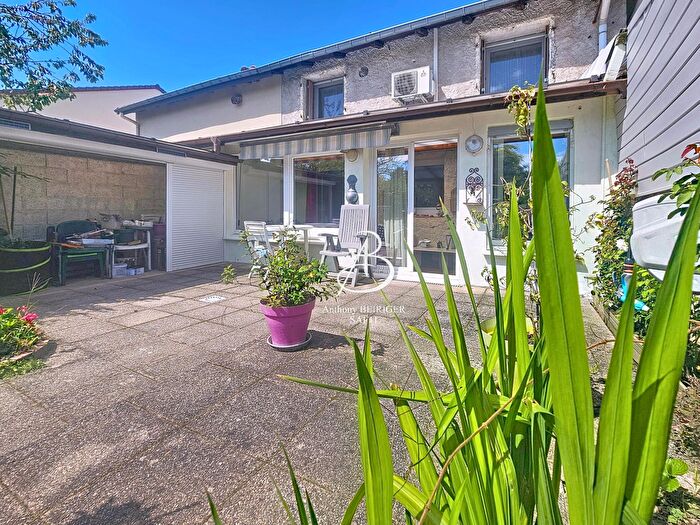 Maison à vendre - Chamagne - 5 pièces - 3 chambres