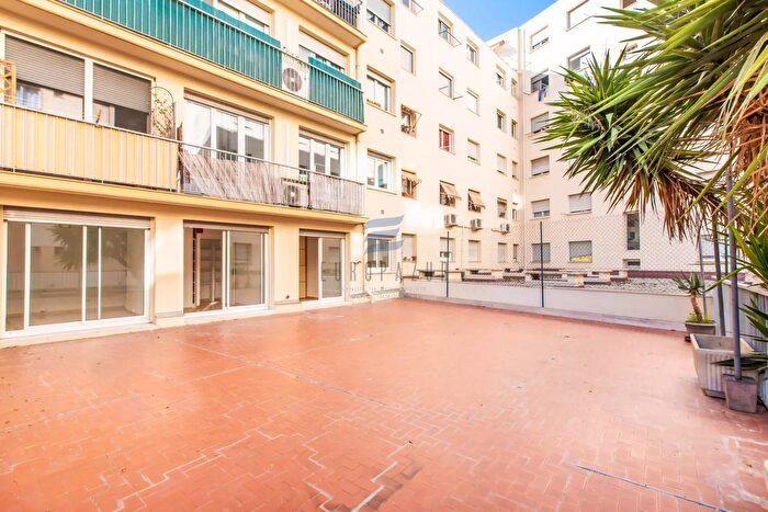 Appartement à vendre - Cagnes-sur-Mer, Centre-ville - 4 pièces - 3 chambres