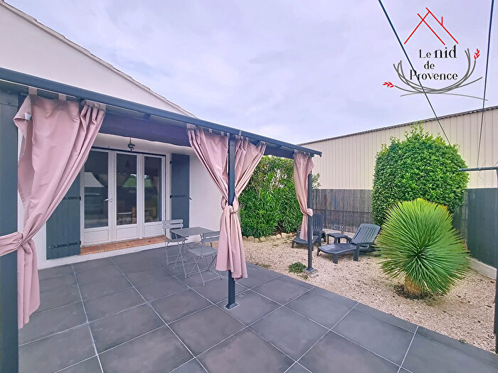 Appartement à louer - Le Thor - 2 pièces - 1 chambre