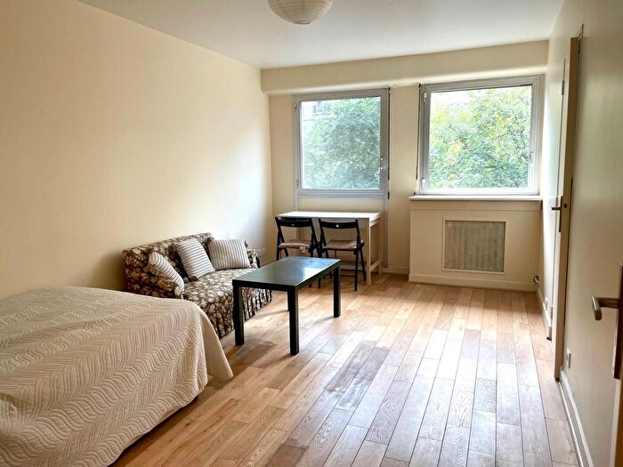 Ternes-Maillot, Paris 17ème arrondissement : Appartement 1 pièce à louer