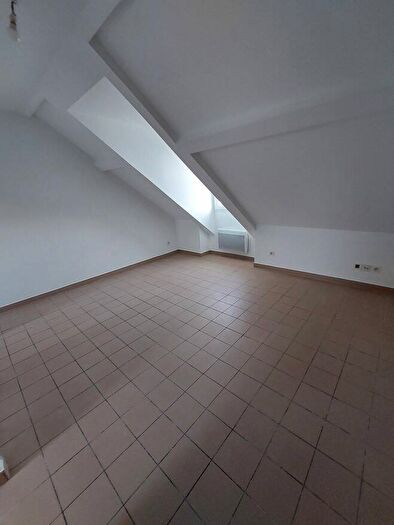 Appartement à louer - Madeleine-Saint Léonard-Justices, Angers - 1 pièce