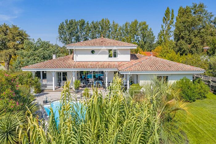 Maison à vendre - La Teste-de-Buch, Les Chênes Verts, Bordes, Clair-Bois, Pinède de Conteau - 5 pièces - 3 chambres