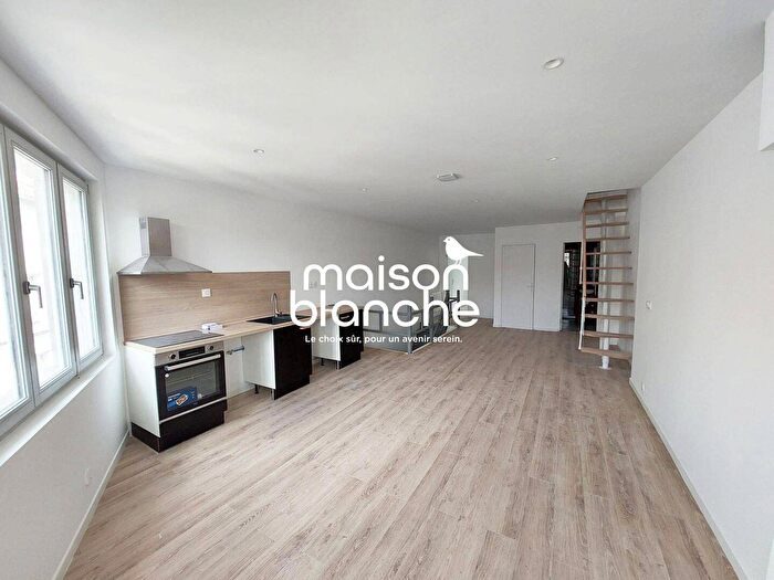 Appartement 3 pièces à Centre Ville, Saint-Maixent-l'École, à louer