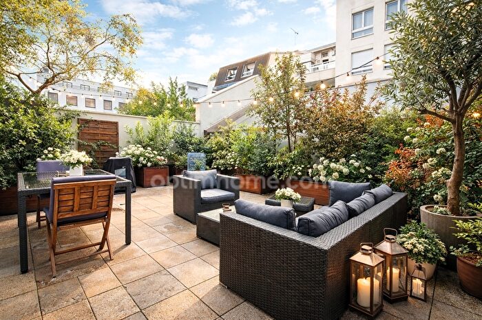 Appartement à vendre - Courbevoie, Hôtel de ville - 3 pièces - 2 chambres