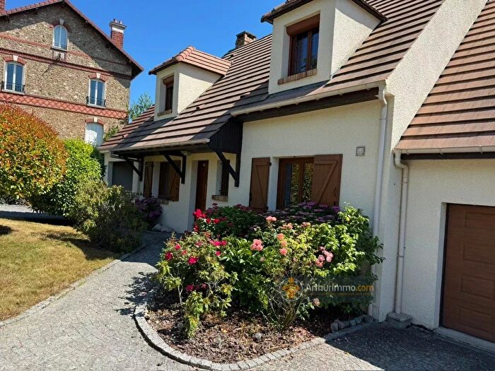 Maison 6 pièces à vendre à Condé-Sainte-Libiaire