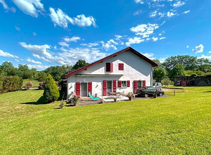 Maison 5 pièces à vendre à Briscous