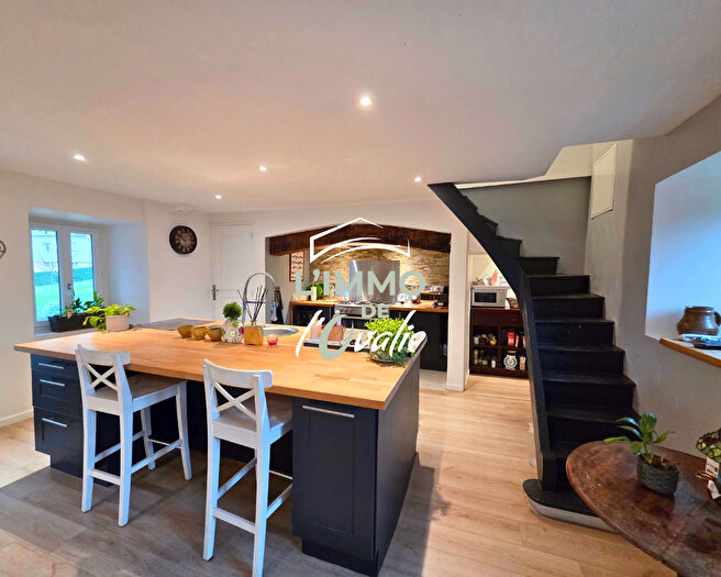 Maison à vendre - Bannes - 6 pièces - 3 chambres