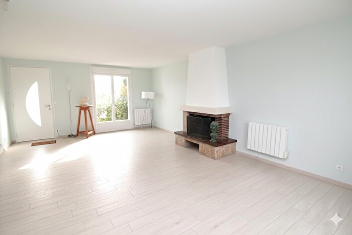 Maison à louer - Mesquer - 4 pièces - 3 chambres