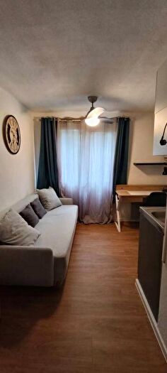 Hôpital, Nîmes - Appartement 1 pièce à louer