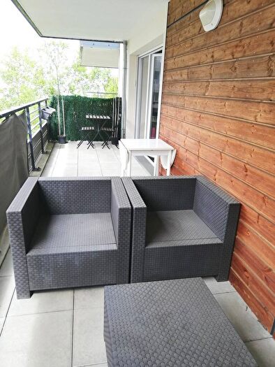 Appartement à louer - Le Point du Jour-Centre Gare, Cergy - 2 pièces - 1 chambre