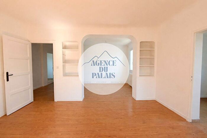 Appartement à louer - Pau - 4 pièces - 3 chambres