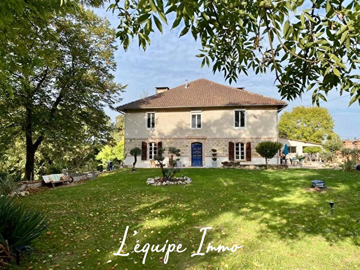 Maison à vendre - LIsle-Jourdain - 5 chambres