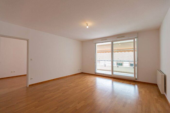 Neudorf Est Centre, Strasbourg - Appartement 3 pièces à louer