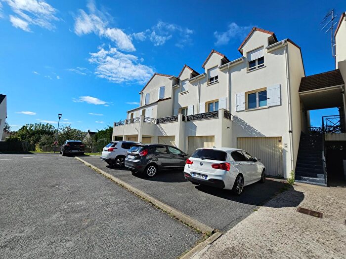 Appartement à vendre - Villiers-sur-Marne, Les Ponceaux - 3 pièces - 2 chambres