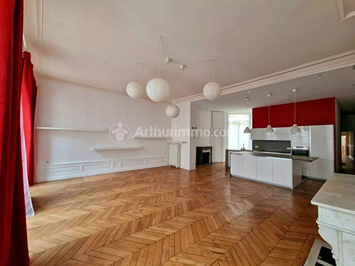 Appartement à louer - Clermont-Ferrand, Jaude, Fontgiève Saint-Alyre - 4 pièces - 3 chambres