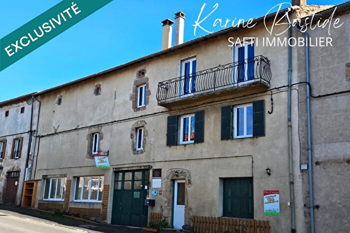 Maison à vendre - Pradelles - 12 pièces - 6 chambres