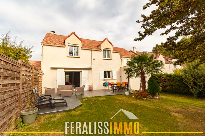 Cergy, Les Hauts-de-Cergy : Maison 6 pièces à vendre