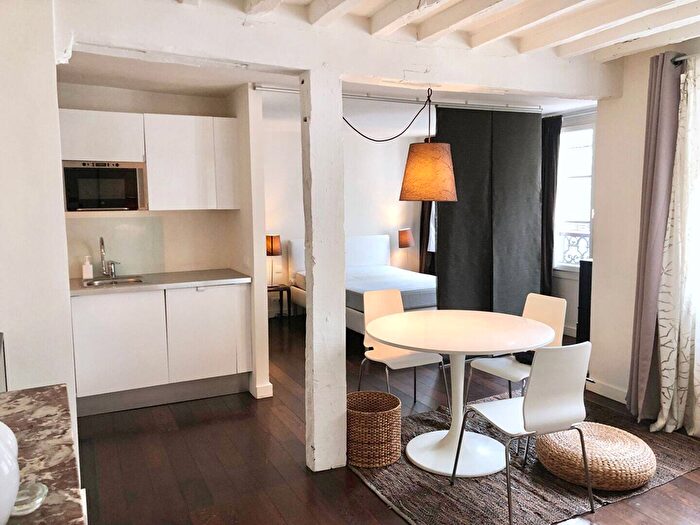 Appartement à louer - Montorgueil-Saint Denis, Paris ème arrondissement - 2 pièces - 1 chambre