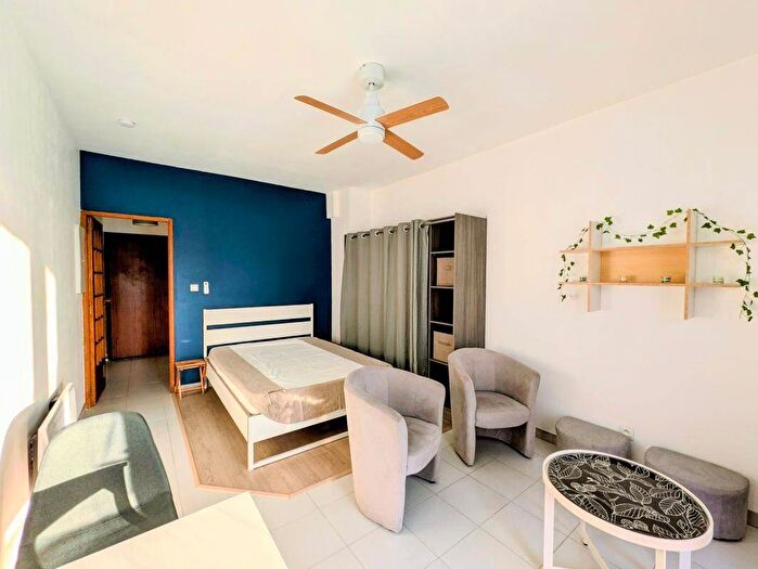 Appartement à louer - Beaulieu-Darboussèdes, Toulon - 1 pièce