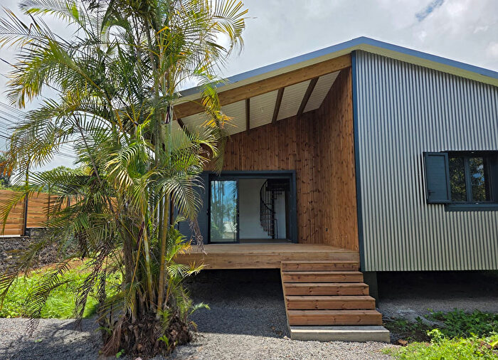 Maison à vendre - Le Tampon, Dassy - 4 pièces - 3 chambres